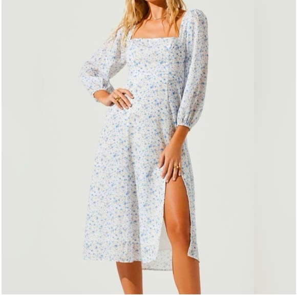 Astr | Dresses | Astr The Label Audette Dress In Blue White Ditsy Blue ...